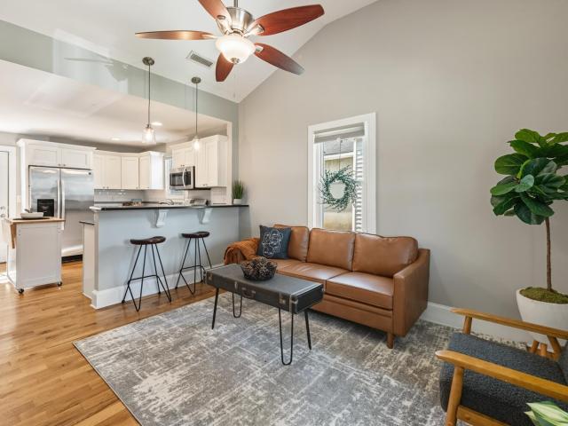 410 Bledsoe Ave, Raleigh, NC 27601 | MLS #10178