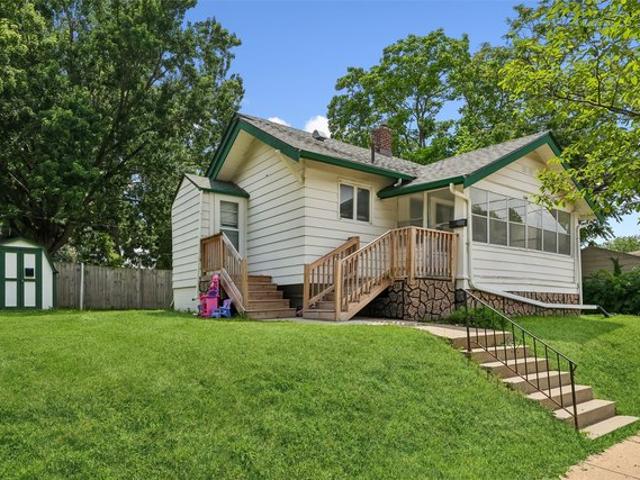 410 Douglas Ave, Des Moines, IA 50313