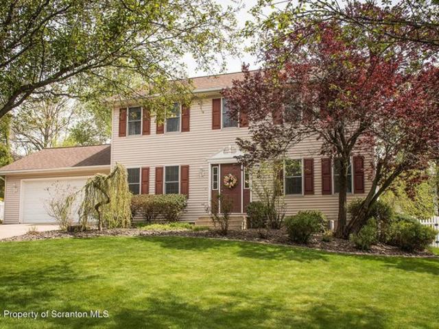 410 Deer Run Dr, Archbald, PA 18403