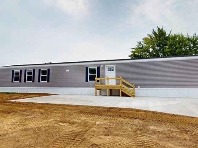410 E Walton St, Willard, OH 44890