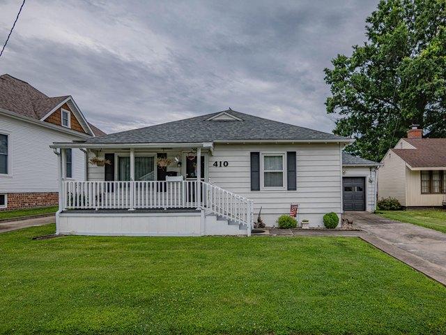 410 E Carpenter St, Moberly, MO 65270