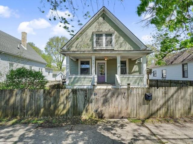 410 E Lafayette St, Monticello, IL 61856