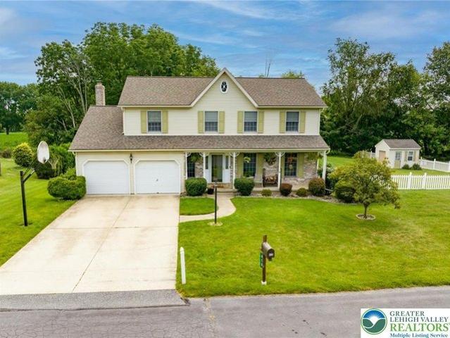410 E Mayfield Cir, Bethlehem, PA 18020