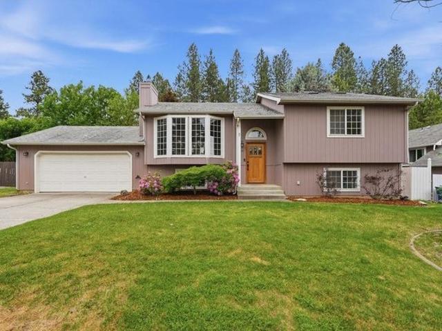 410 E Pine Needle Ave, Colbert, WA 99005