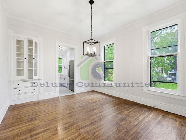 410 Eastern Ave SE 4 Bedroom Apartment for Rent at 410 Eastern Ave Se, Grand Rapids, MI 49503 Baxter