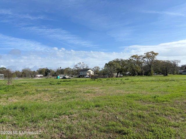 410 Fowler St, Biloxi, MS 39530
