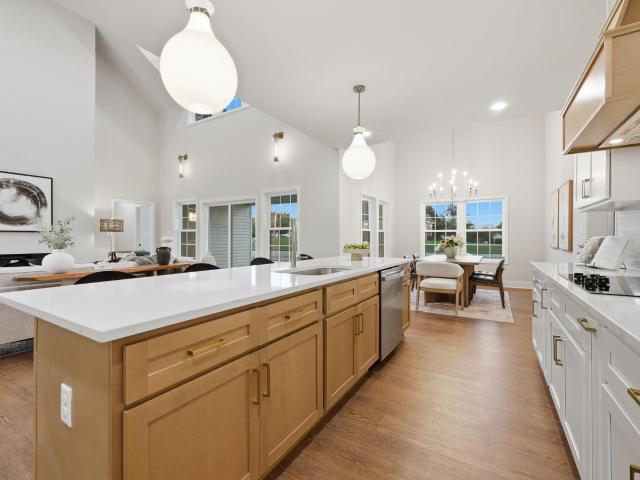 410 Fairholme Way
