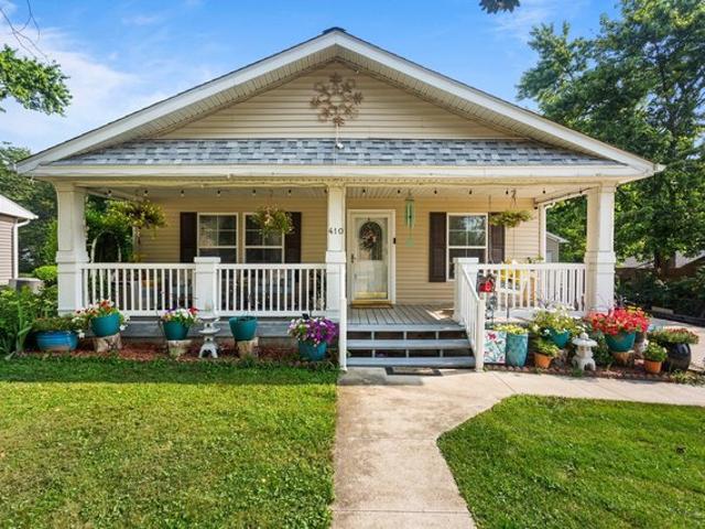 410 Franklin St, Mahomet, IL 61853