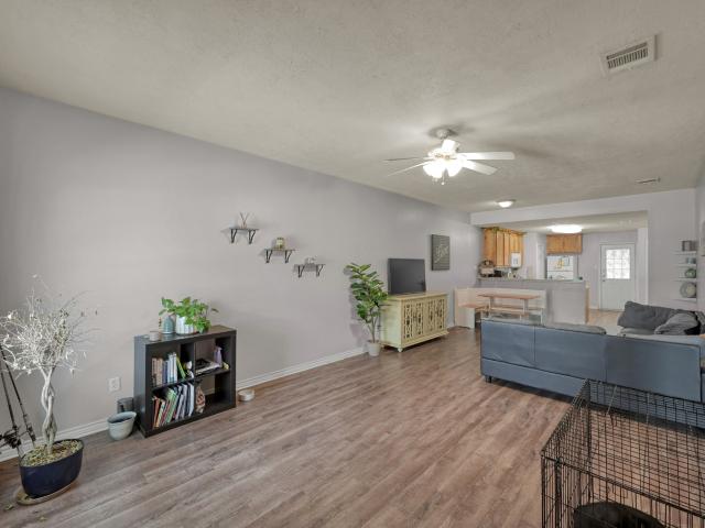 410 Freeman Avenue