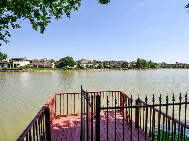 410 Kingfisher Drive