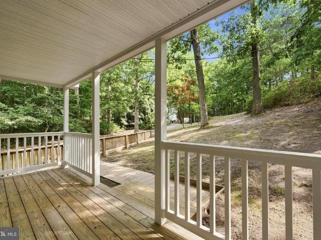 410 Hawthorne Court