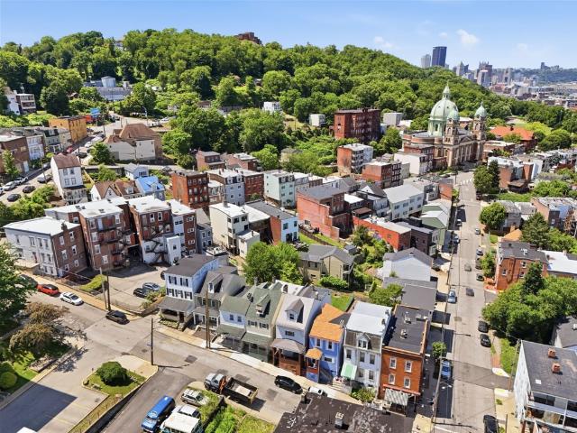 410 Hancock St