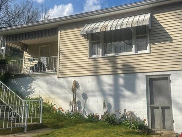 410 Hart St, Clarksburg, WV 26301