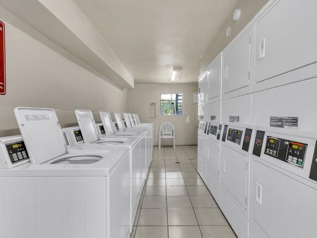 410 Heights 2 Bedroom Apartment for Rent at 3222 Nw Loop 410, San Antonio, TX 78213