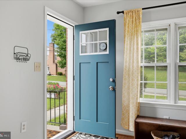410 Hunter St, Charles Town, WV 25414 | MLS #WVJF2021 | Compass