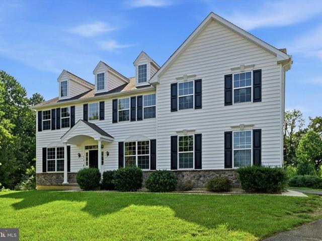 410 Janet Ct, New Castle, DE 19720
