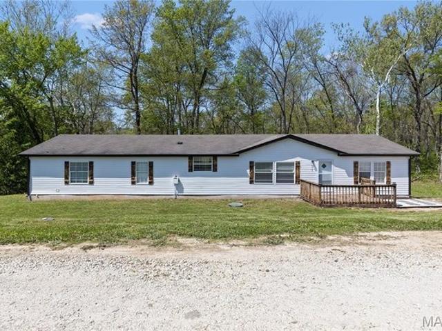 410 Julie Ct, Elsberry, MO 63343