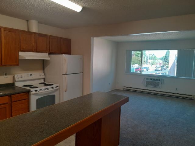 #410 OAK MANOR