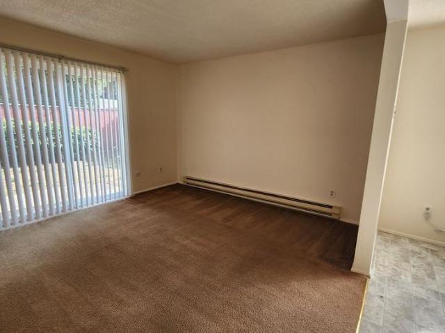 #410 OAK MANOR 2 Bedroom Apartment for Rent at 2288 Northgate Ave Ne, Salem, OR 97301 Northgate