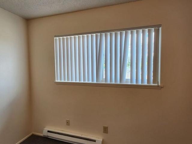 #410 OAK MANOR 2 Bedroom Apartment for Rent at 2288 Northgate Ave Ne, Salem, OR 97301 Northgate