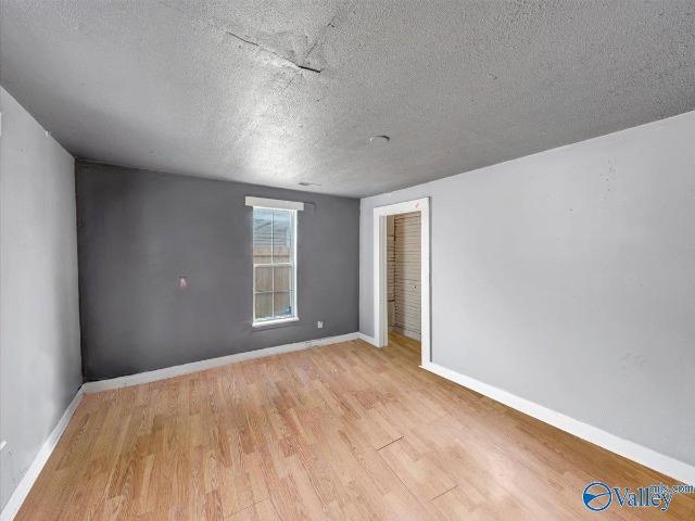 410 Oshaughnessy Avenue NE