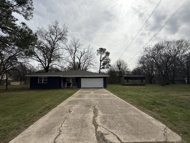 410 Lone Star Rd, Trinidad, TX 75163