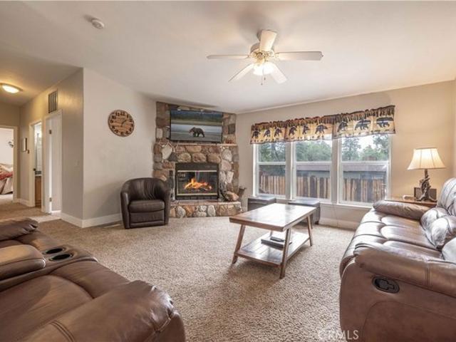 410 Los Angeles Ave, Sugarloaf, CA 92386