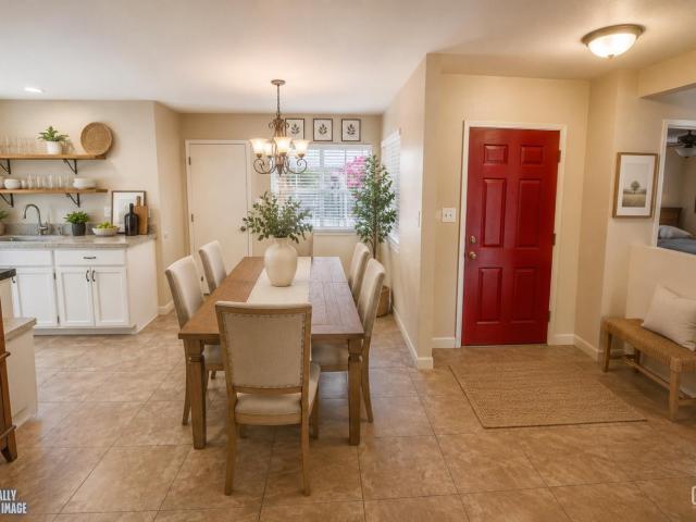 410 Lake Valley Dr