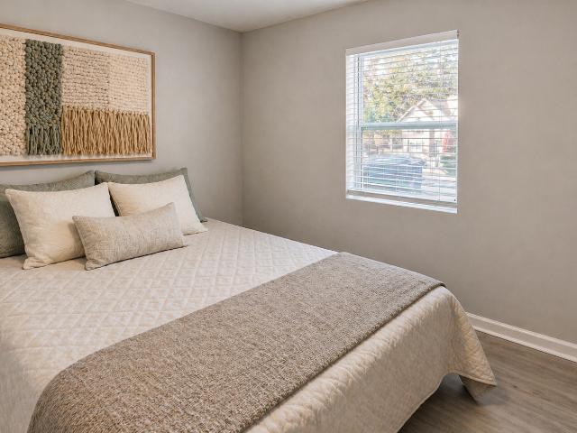 410 Lake Dylan Ct, 1 bed, 1 full bath