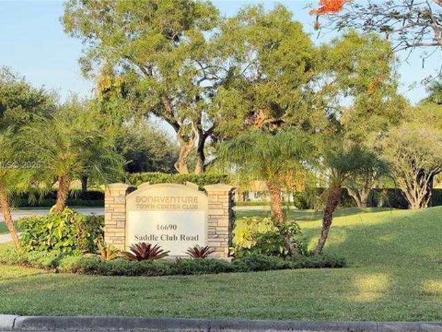 410 Lakeview Dr Apt 103, Weston, FL 33326