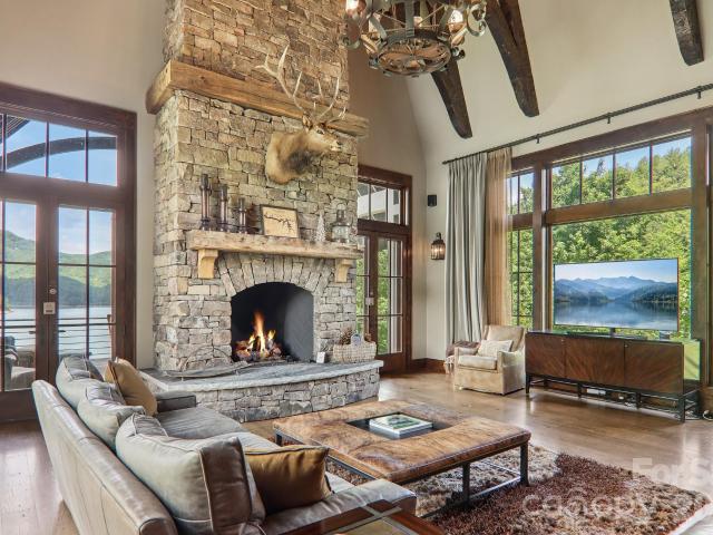 410 Lakewood Drive
