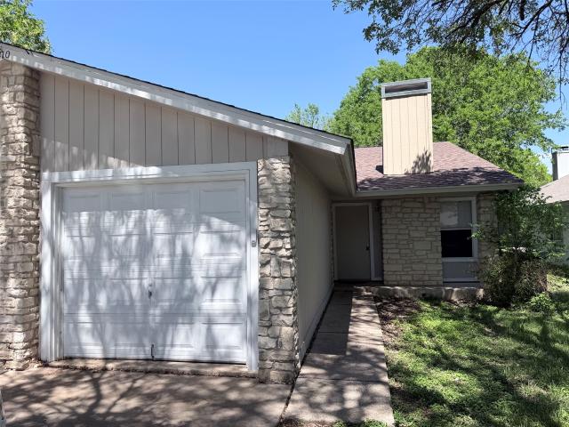 410 Linden St, Unit B, Bastrop, TX 78602 | MLS #8686 | Compass