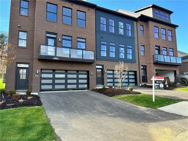 410 Magnolia Dr, Venetia, PA 15367