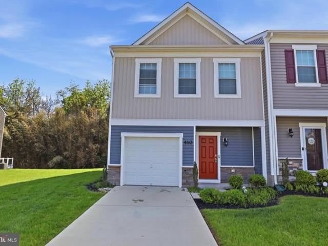 410 Maple Run Dr, York, PA 17404