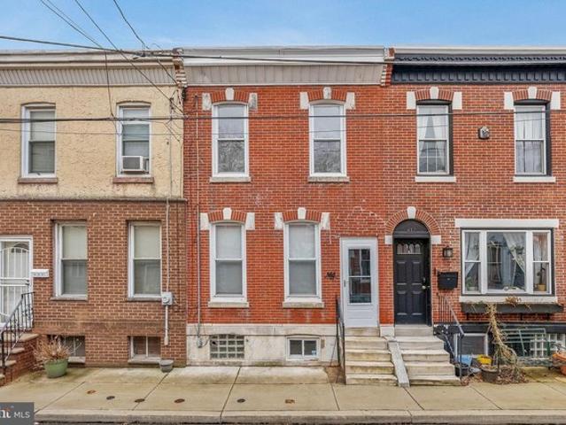 410 McClellan St, Philadelphia, PA 19148