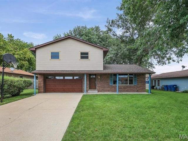 410 N 9th St, New Baden, IL 62265