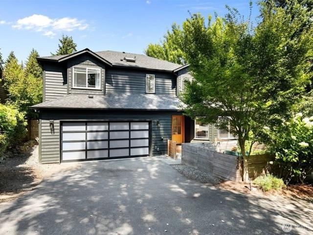 410 N 178th Ln, Shoreline, WA 98133