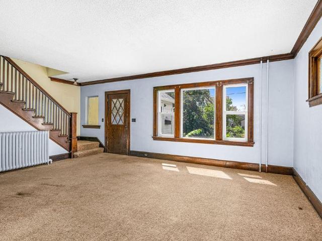 410 N 39th Avenue W