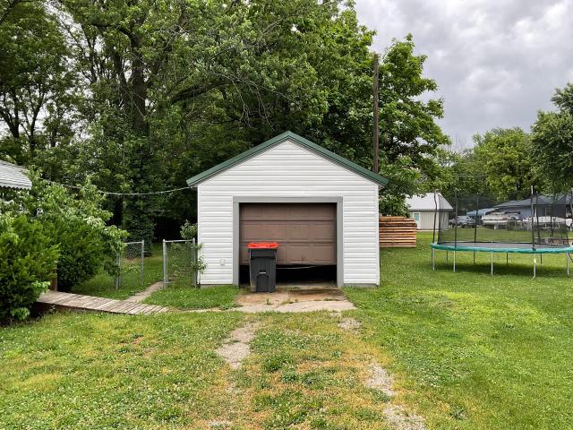 410 N Division Street