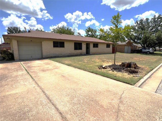 410 N Rosalee