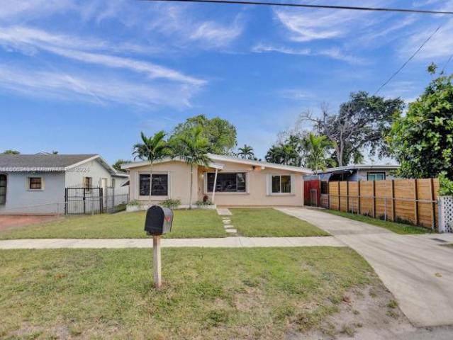 410 NE 171st Terrace, North Miami Beach, FL 33162
