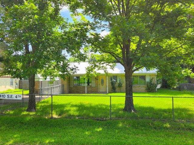 410 S 4th St, Krebs, OK 74554