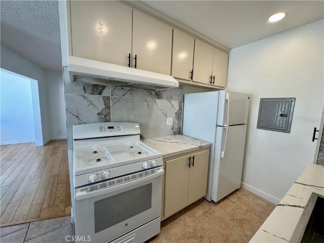 410 S Commonwealth 3