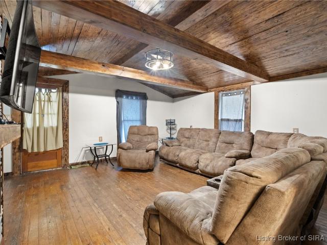 410 S Main St
