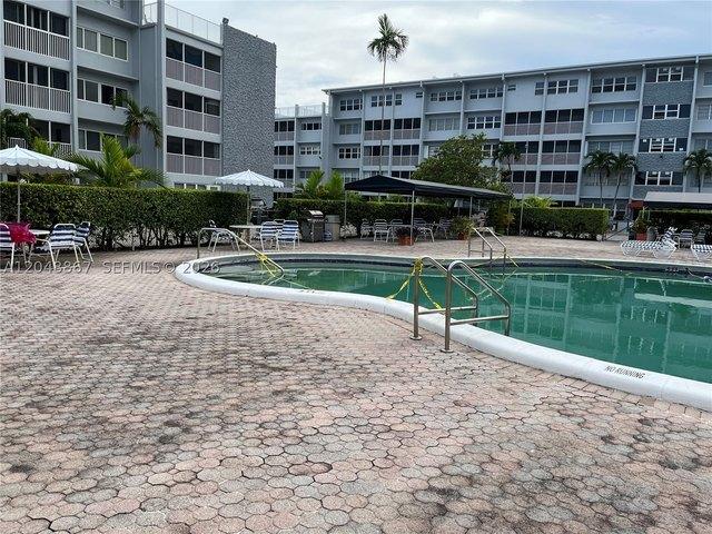 410 SE 2nd St Apt 408, Hallandale Beach, FL 33009