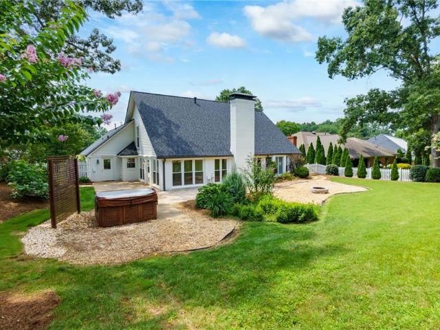 410 Singletree Trace