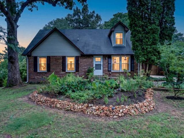 410 Spencer Ln, Clarksville, TN 37042