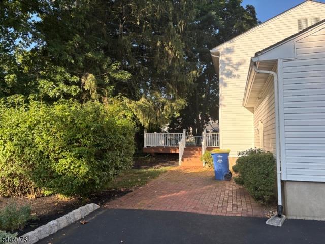 410 Stony Brook Dr
