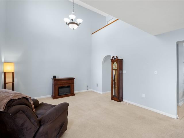 410 Suncrest Dr