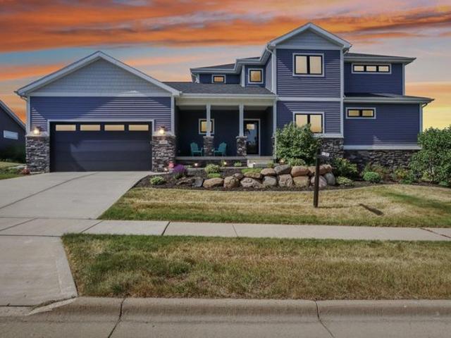 410 Sunset Dr, Lodi, WI 53555